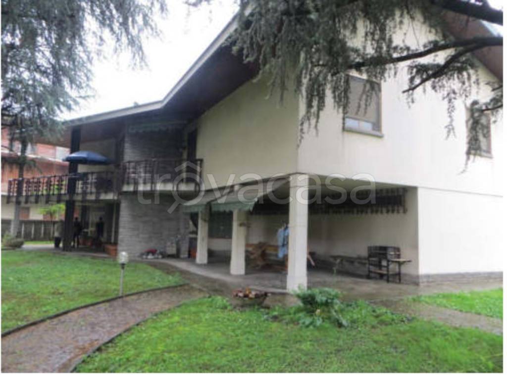 Appartamento all'asta a Bollate via Silvio Pellico