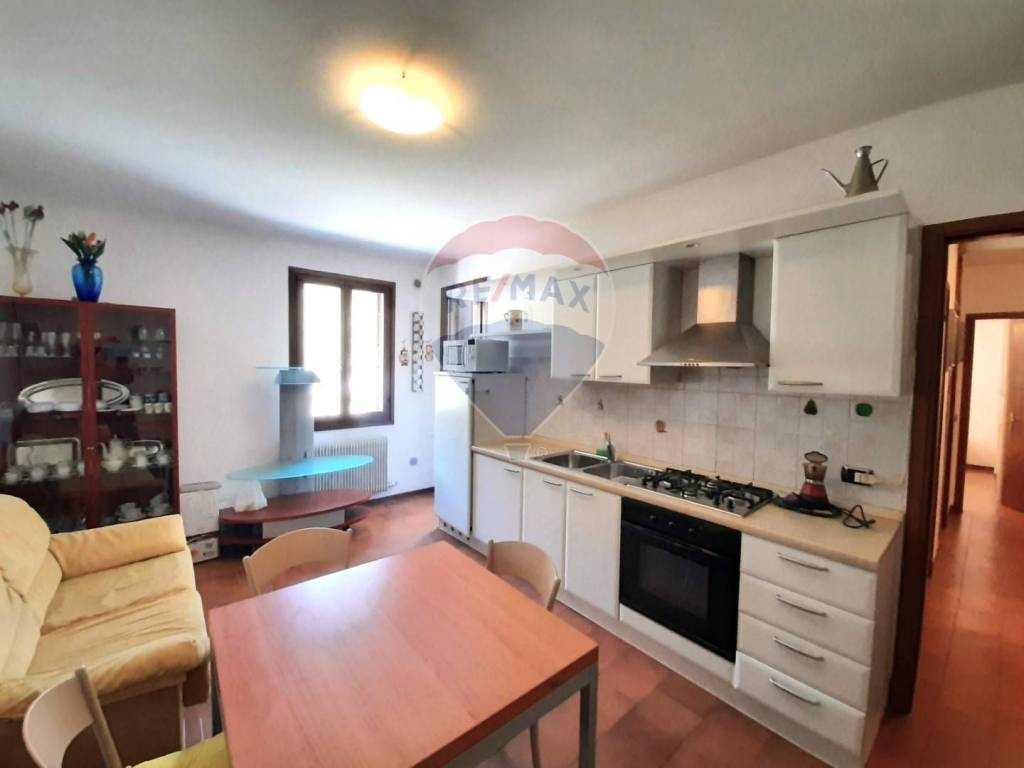 Appartamento in vendita a Cison di Valmarino via Vittorio Veneto, 25