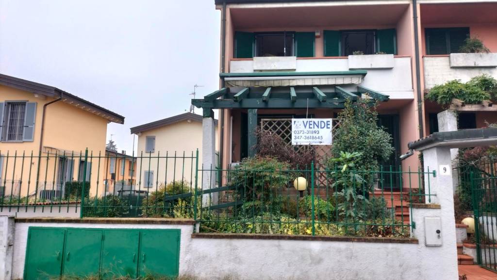 Villa a Schiera in vendita a Crema