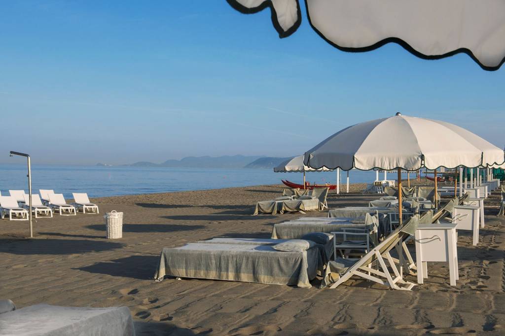 Attico in vendita a Forte dei Marmi via Padre Ignazio da Carrara