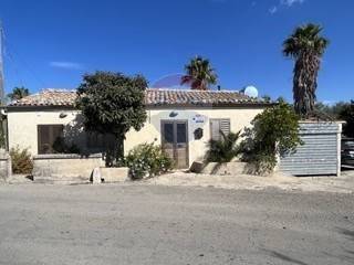 Casa Indipendente in vendita a Modica via Gianforma - c.Da Campanella