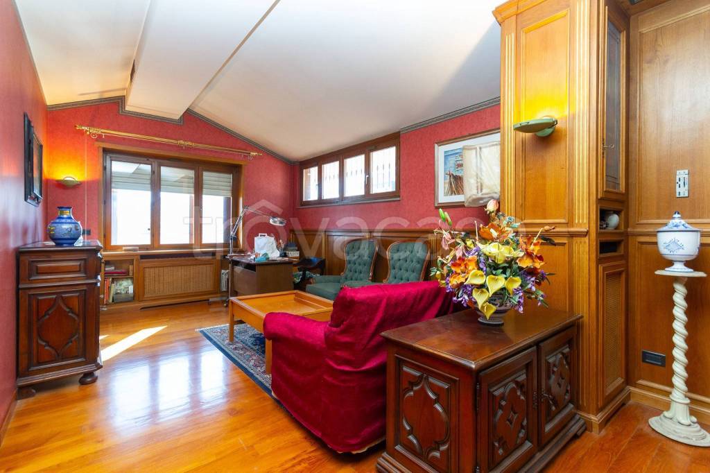 Mansarda in vendita a Collegno via Cefalonia