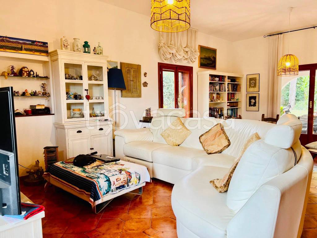 Villa in vendita ad Anzio via Giacomo Zanella, 4