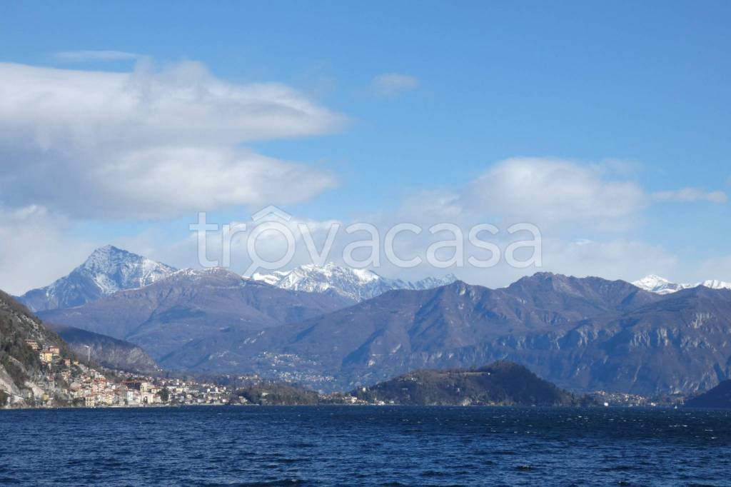 Appartamento in vendita ad Argegno via Schignano