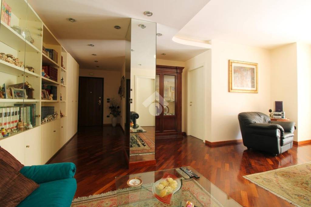 Appartamento in vendita a Porto San Giorgio via Palermo, 42