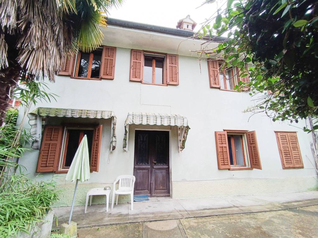 Villa a Schiera in vendita a Cormons via Gorizia, 56