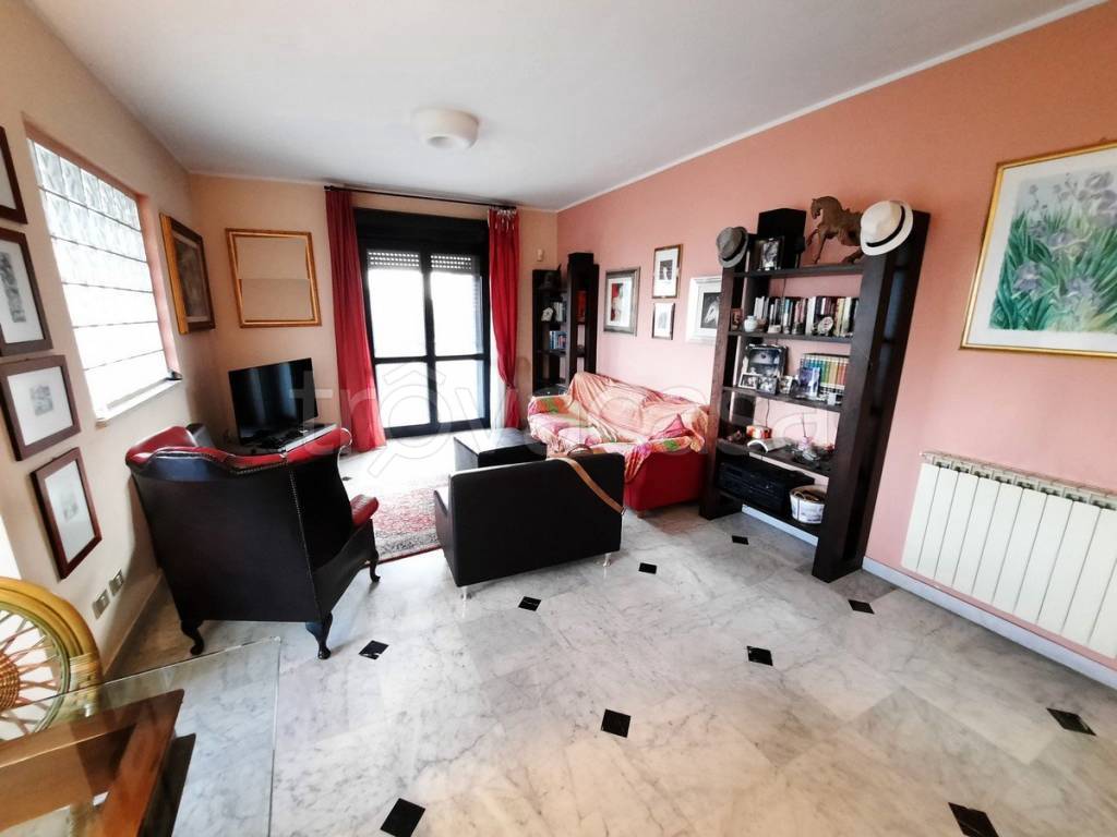 Appartamento in vendita a Latina via Alessandro Stradella, 44