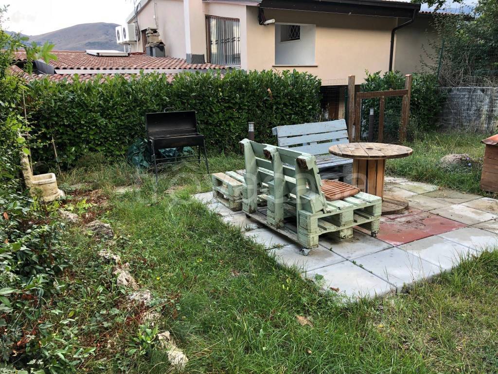 Casa Indipendente in in vendita da privato a Celano via Adua, 7