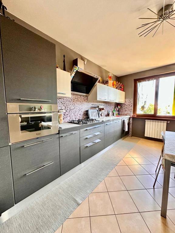 Appartamento in vendita a Castelnuovo del Garda via Risorgimento, 59