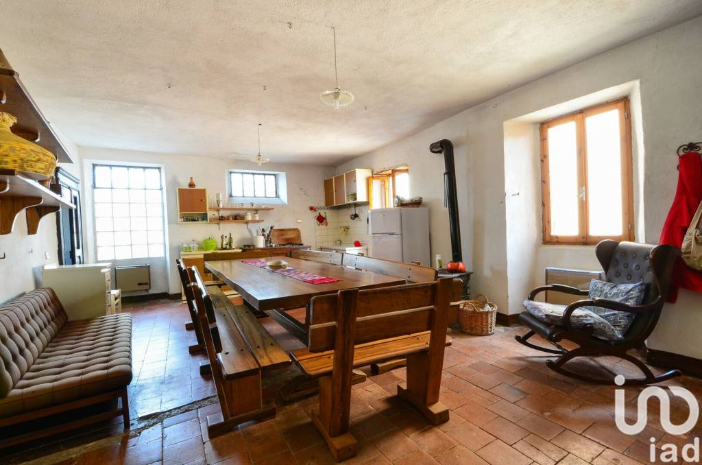 Casa Indipendente in vendita a Paroldo via Coste