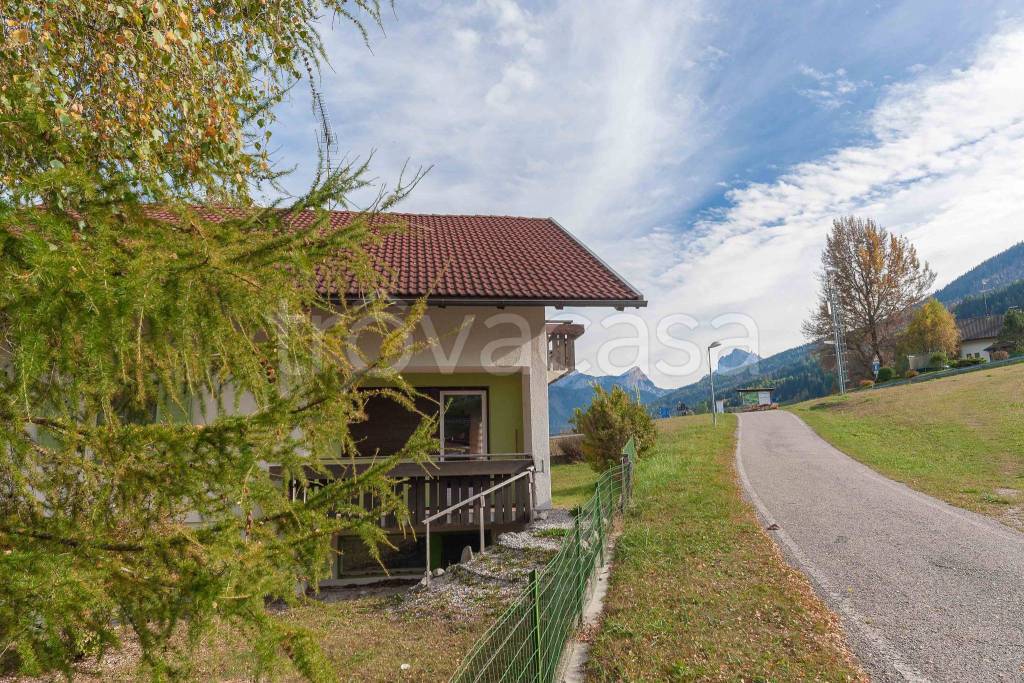 Villa in vendita a Monguelfo-Tesido via Bersaglio