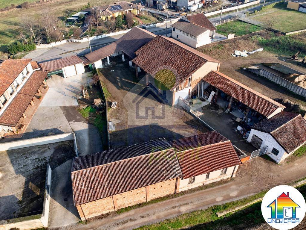 Cascina in vendita a Ticengo via pallavicina, ticengo