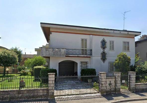 Villa in vendita a Legnago