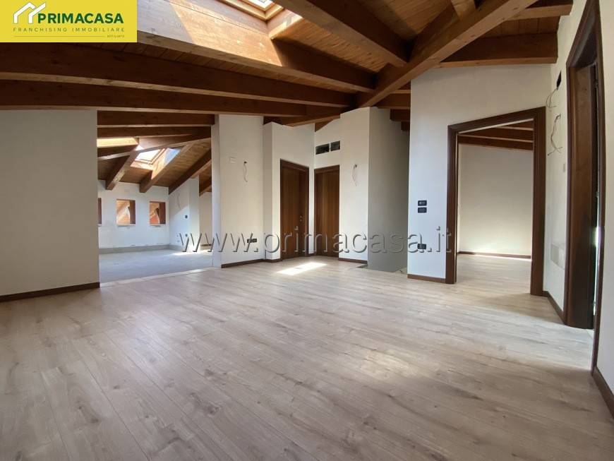 Attico in vendita a Cologna Veneta piazza del mandamento, 76