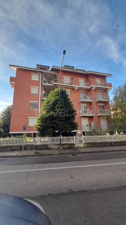 Appartamento in vendita ad Asti via Valence