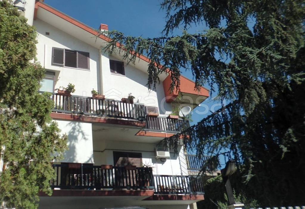 Appartamento in vendita ad Aci Catena via Oliva San Mauro