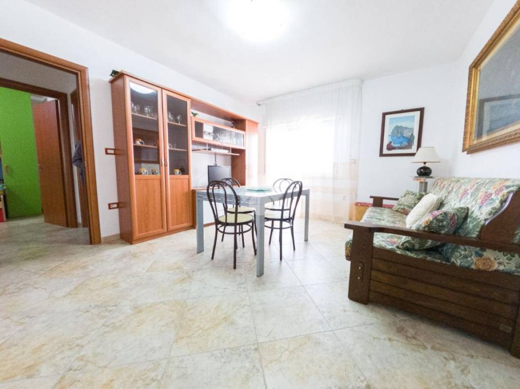 Appartamento in vendita a Manfredonia via delle petunie, 83