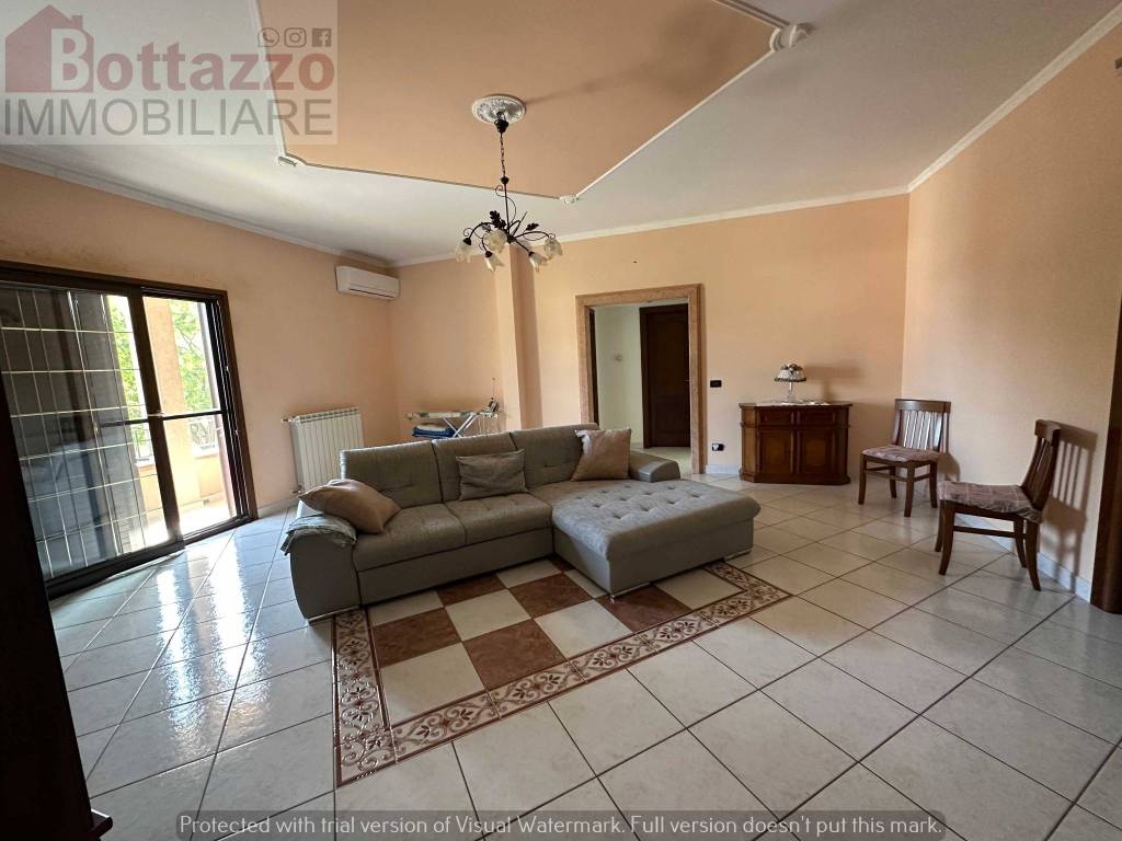 Appartamento in vendita a Lizzano via Principe Umberto, 185