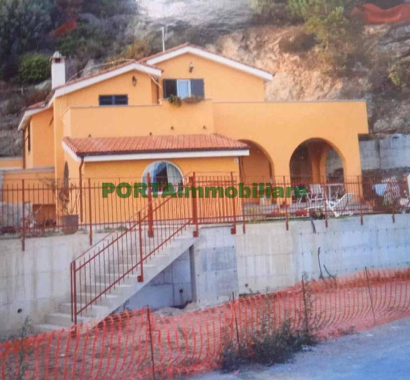 Villa in vendita a Savona