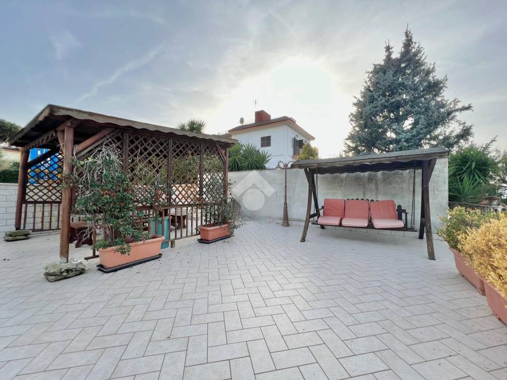 Villa in vendita a Marano di Napoli via Del Mare, 80