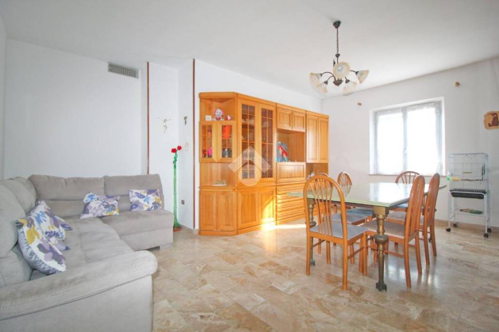 Casa Indipendente in vendita a Colonnella via San Martino, 56