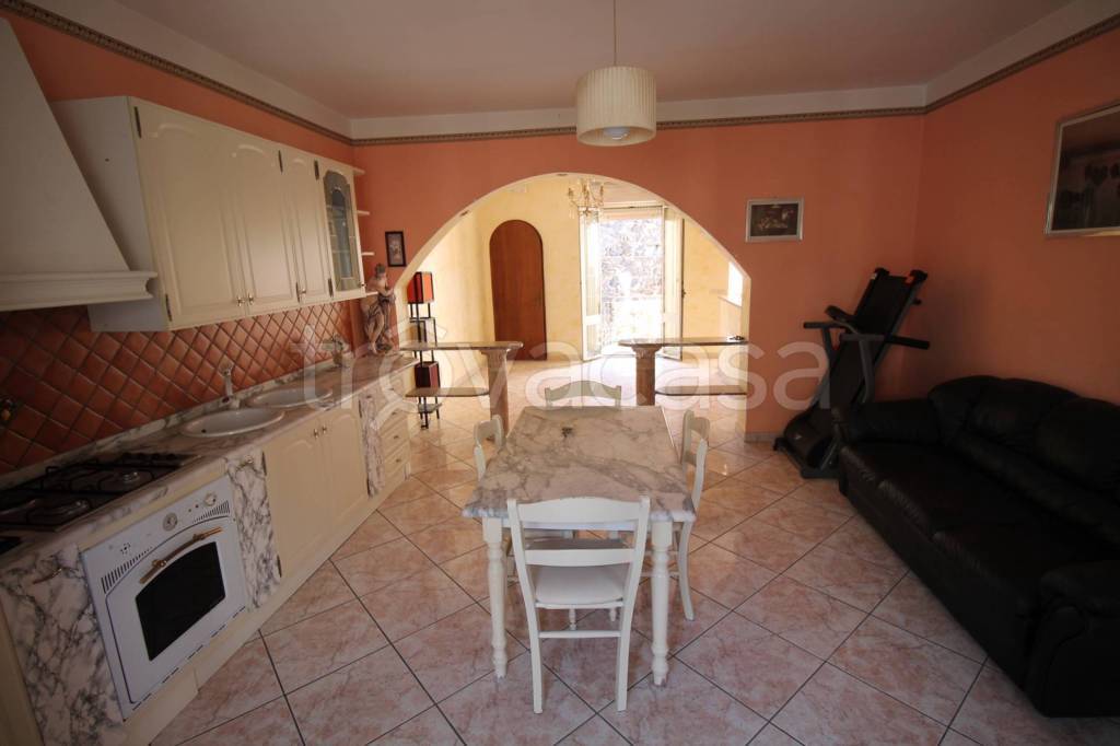 Appartamento in vendita a Catania via Domenico Magrì