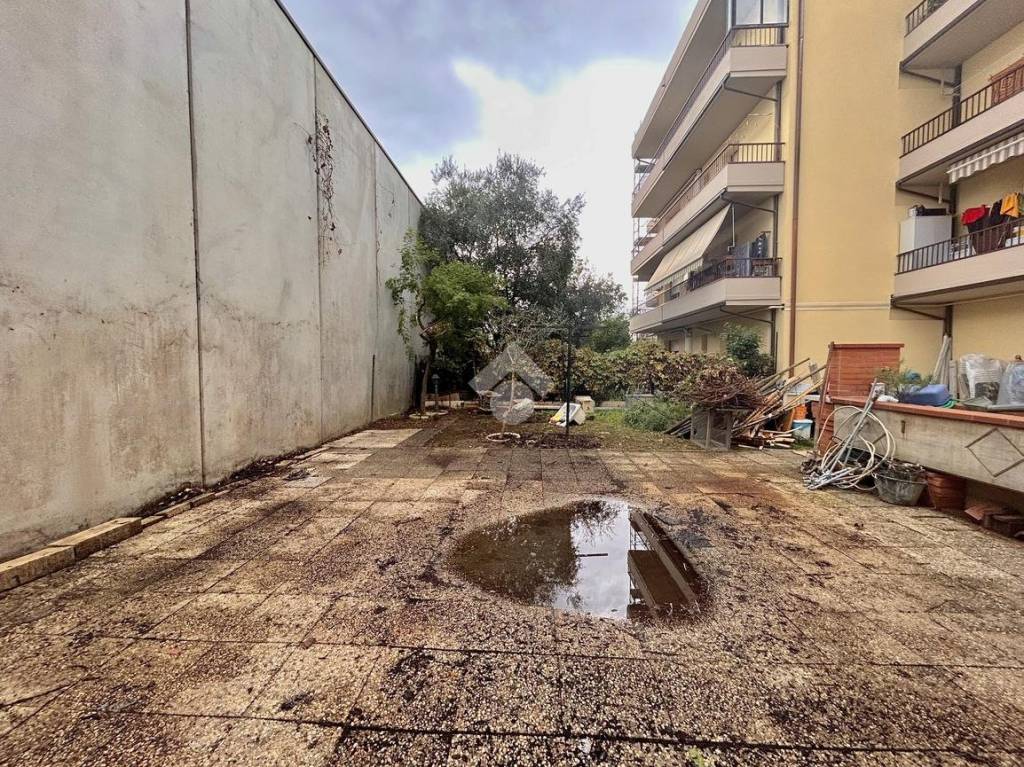 Appartamento in vendita a Montemurlo via Enrico Toti, 39