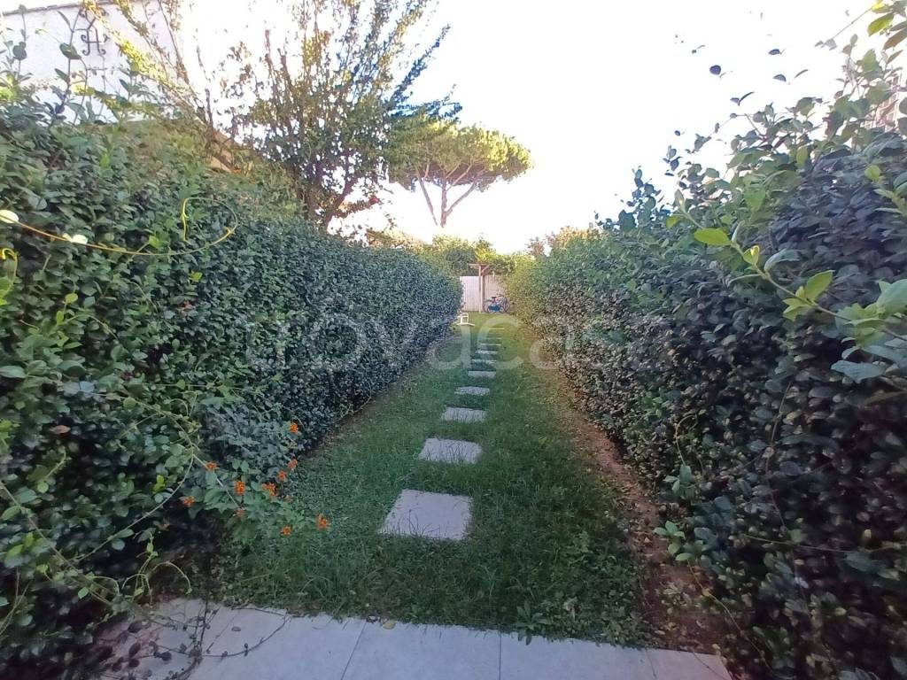 Villa Bifamiliare in vendita a Tarquinia via Giovanni Caboto