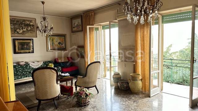 Appartamento in vendita a Napoli via San Domenico, 35