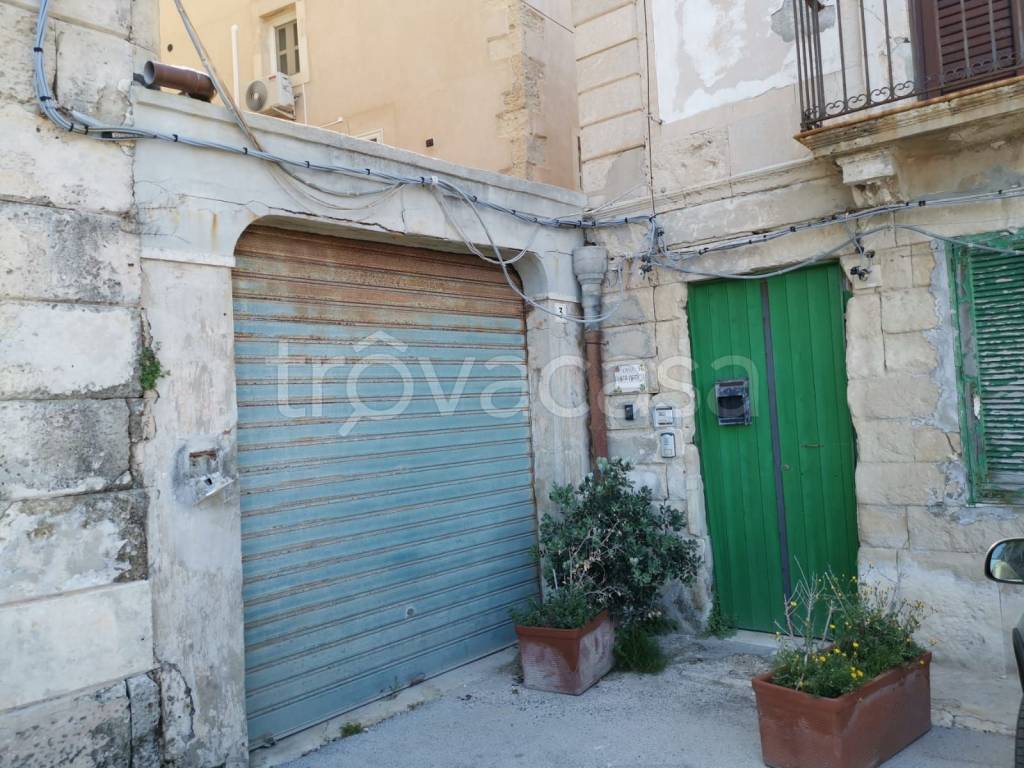 Appartamento in in vendita da privato a Siracusa via Vittorio Veneto