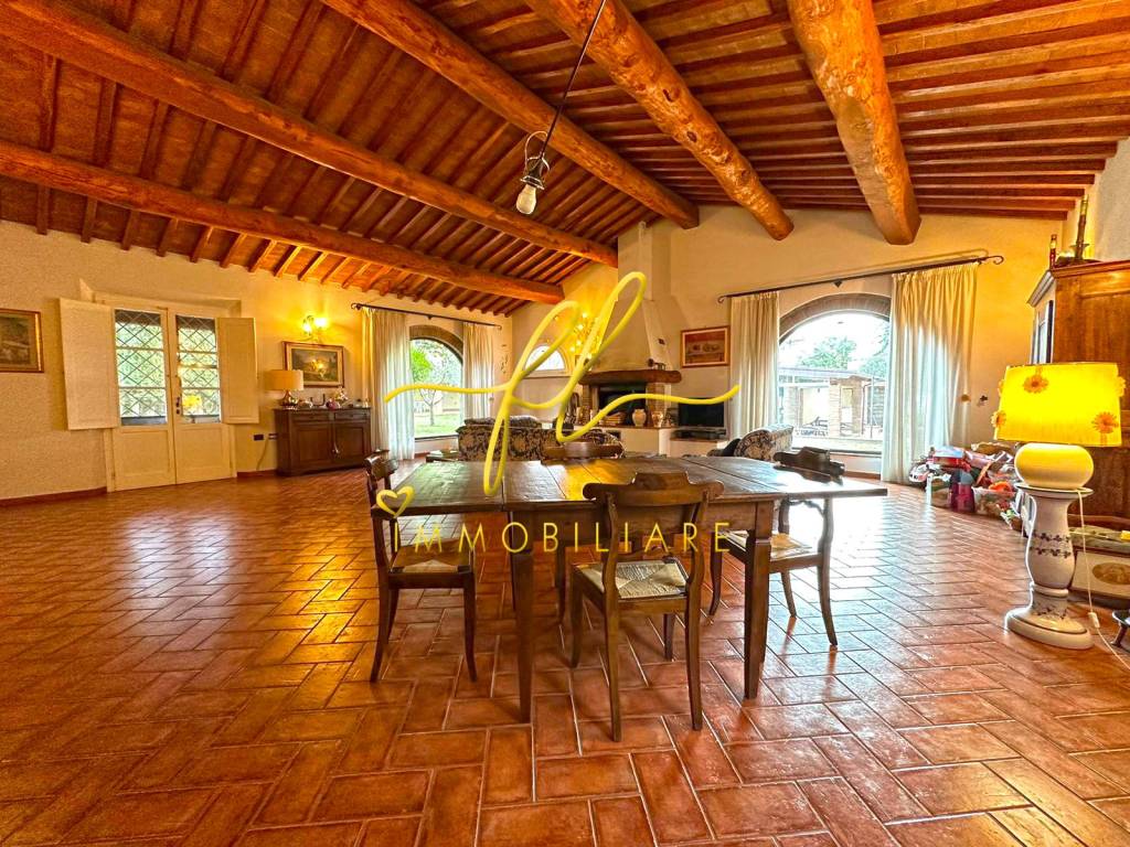 Villa in vendita a Cecina