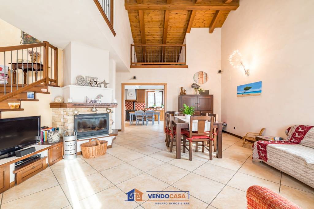 Villa in vendita a Monasterolo di Savigliano via Cesare Pavese, 6