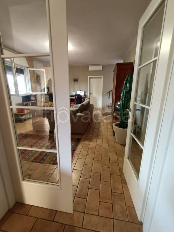 Villa in vendita a Russi