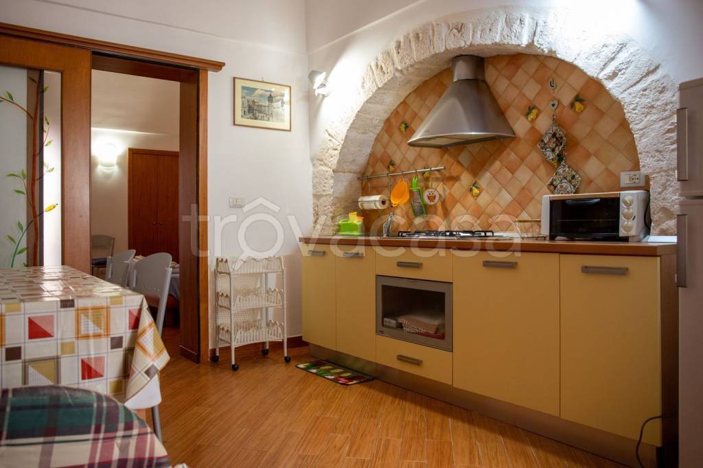 Villa in vendita a Ceglie Messapica via Dante, 14