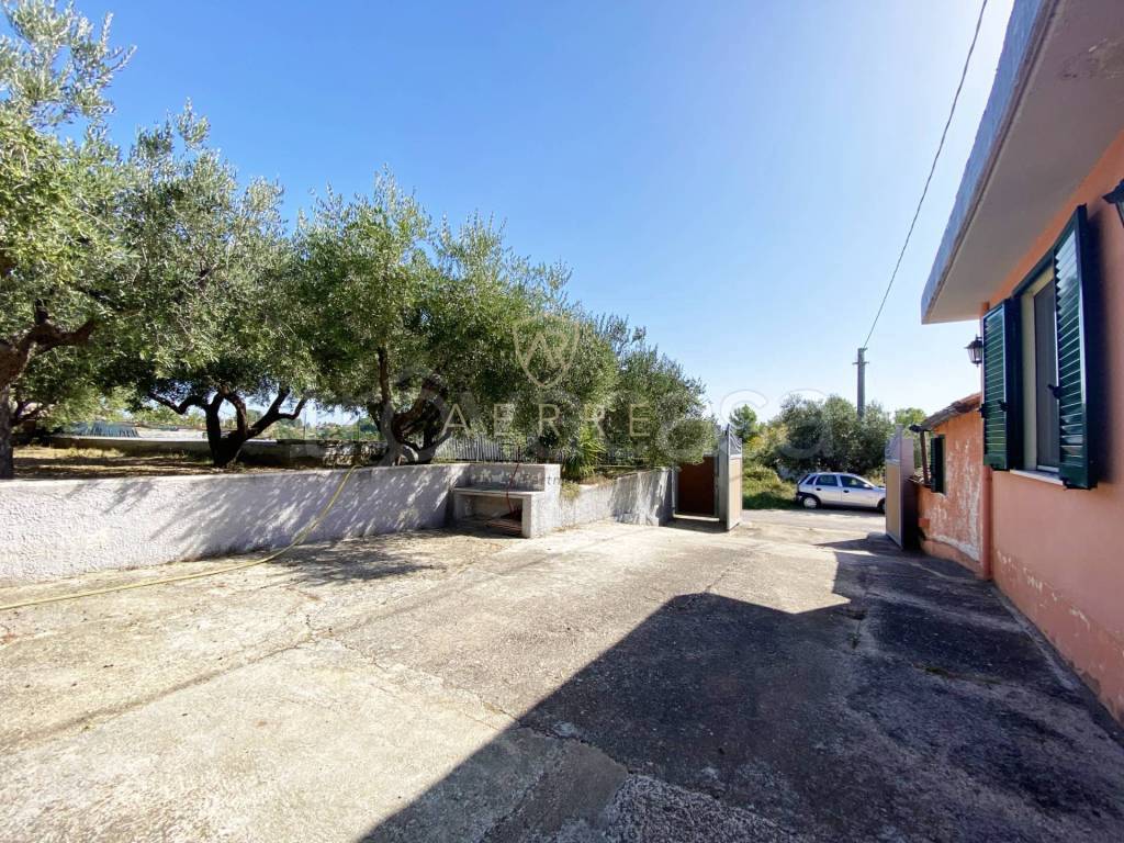 Casa Indipendente in vendita a Rosciano contrada Piano del Ciero, 26
