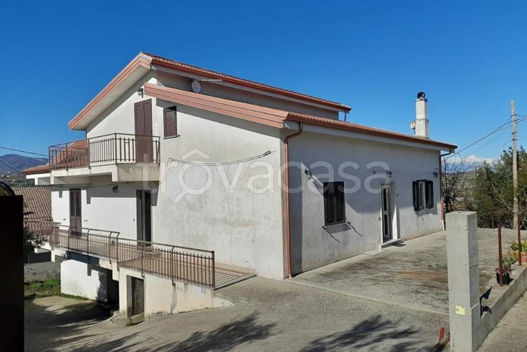 Appartamento all'asta a Lattarico via Telesio