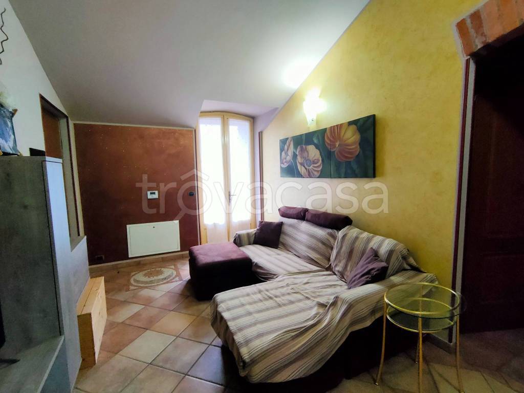 Appartamento in vendita a Castello di Annone