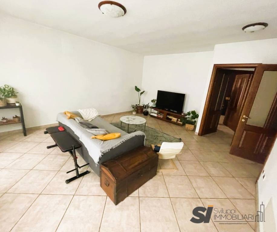 Appartamento in vendita a Oleggio via Galli