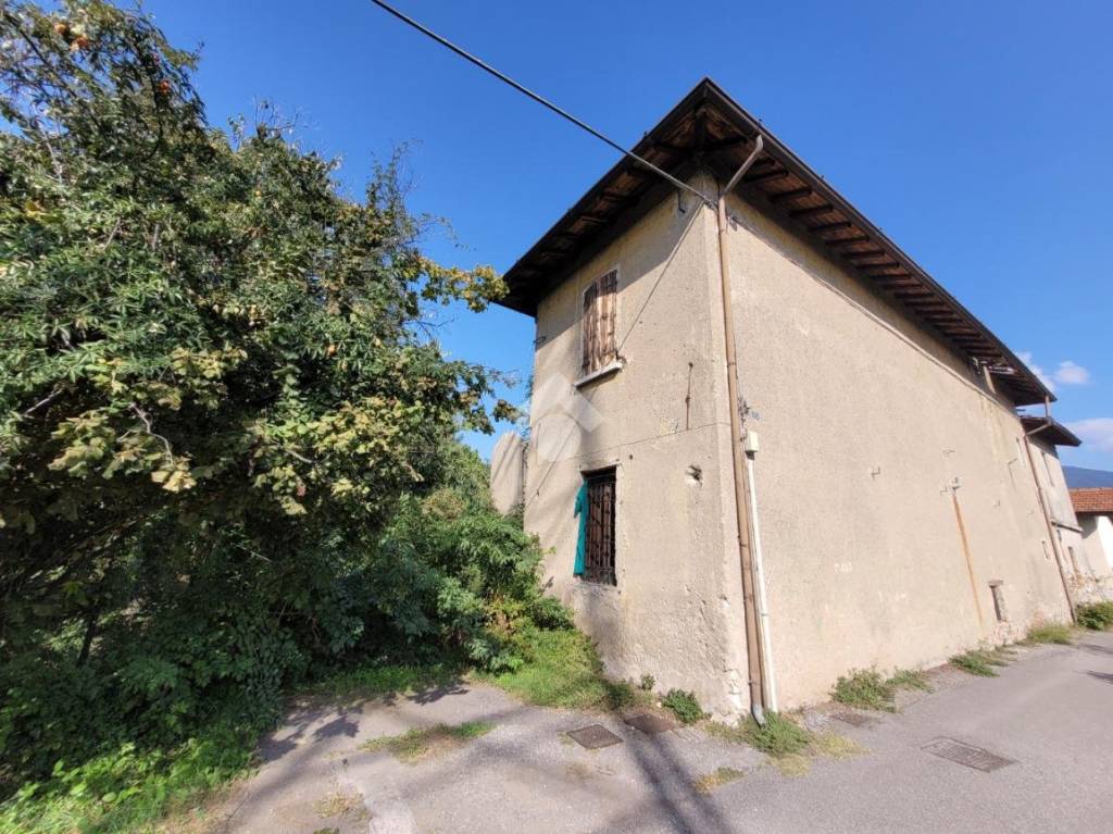 Rustico in vendita a Brescia