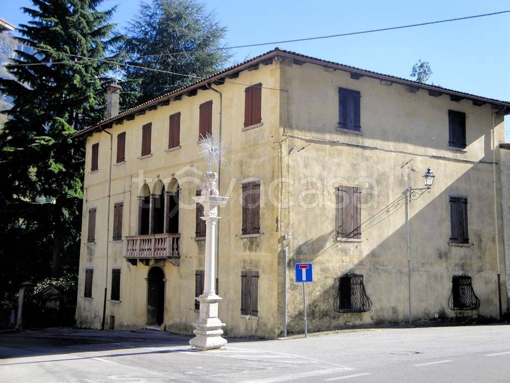 Villa in vendita a Bassano del Grappa