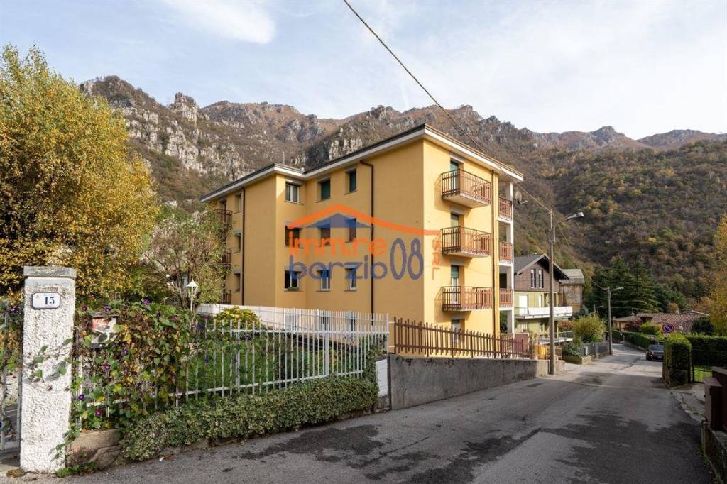Appartamento in vendita a Ballabio