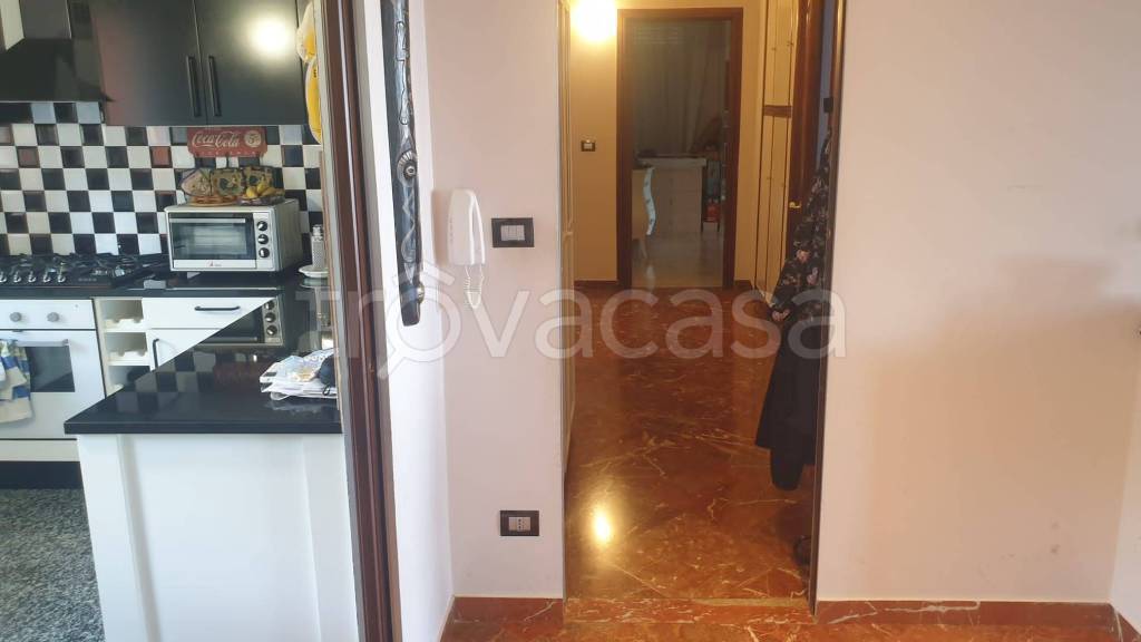 Appartamento in vendita a Genova corso Europa