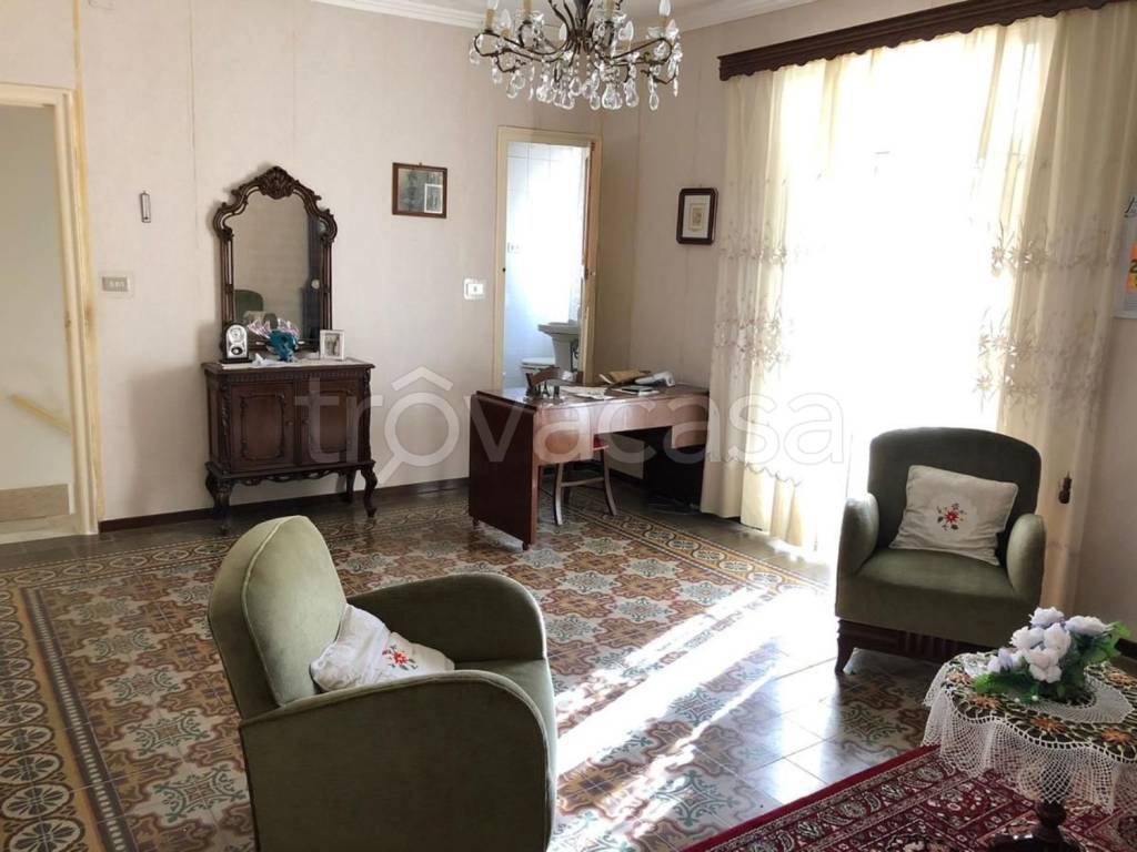 Appartamento in vendita a Bompietro stradale Messineo, 123