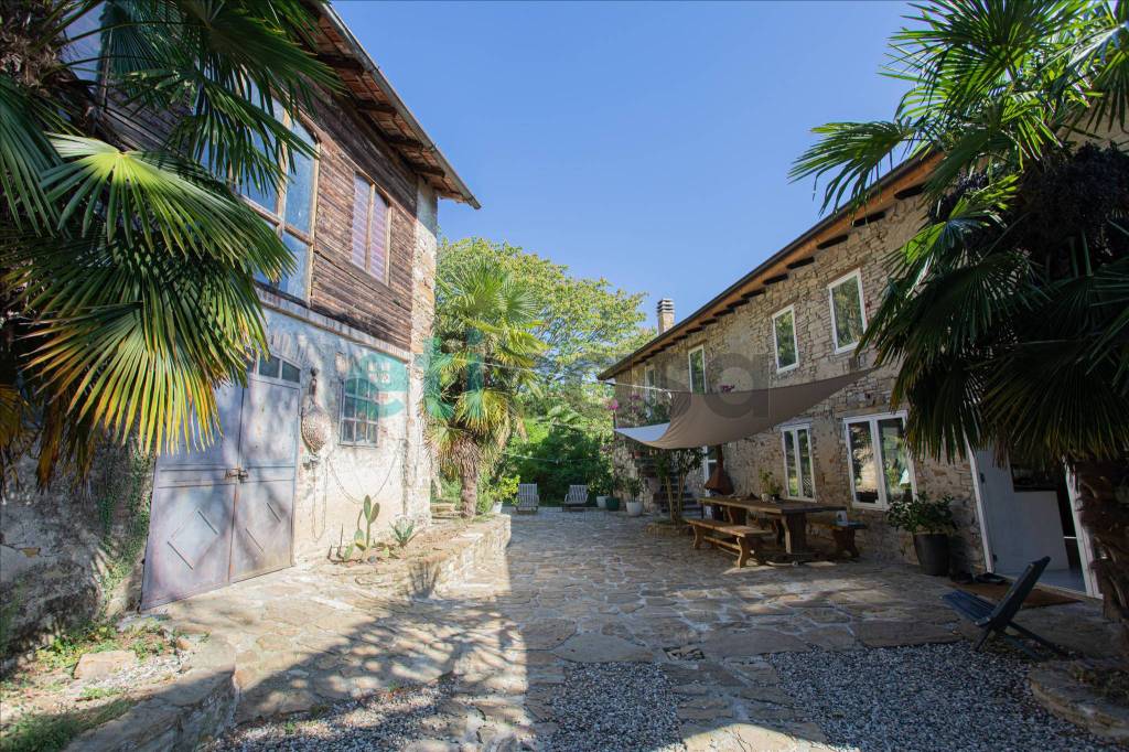 Rustico in vendita a Travo località Civardi