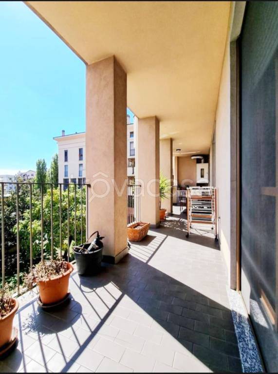 Appartamento in vendita a Buccinasco via Emilia, 3