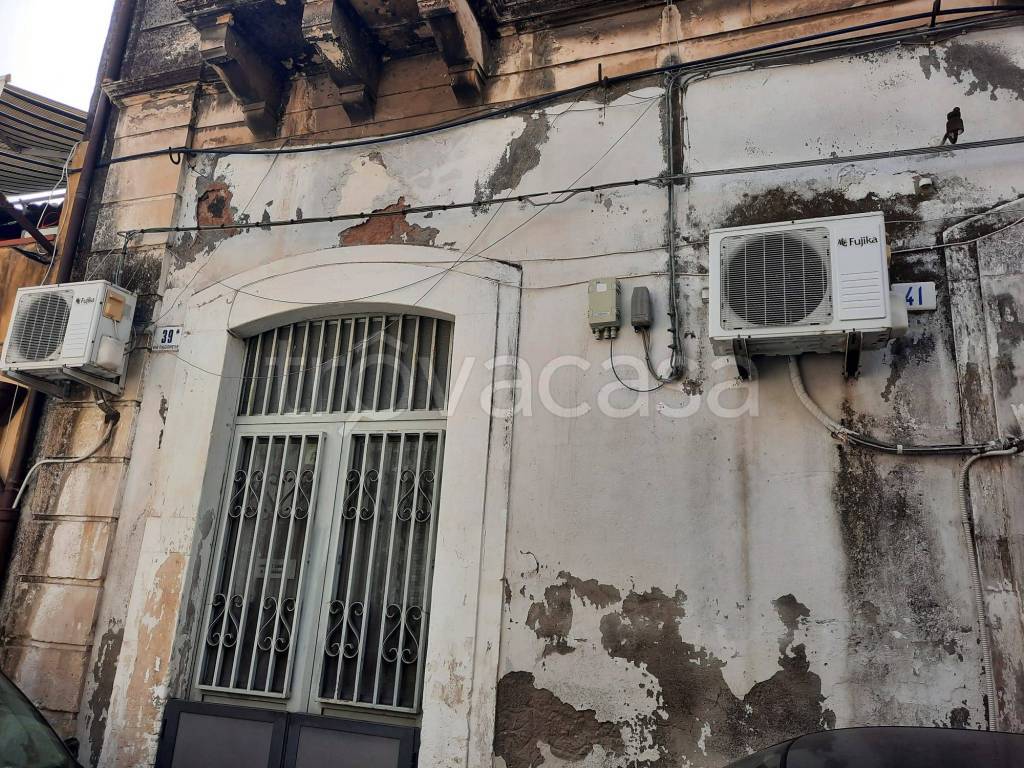 Appartamento in vendita a Catania via Belfiore, 97