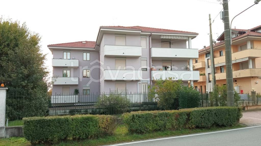 Appartamento in vendita a Borgomanero via Gozzano, 78