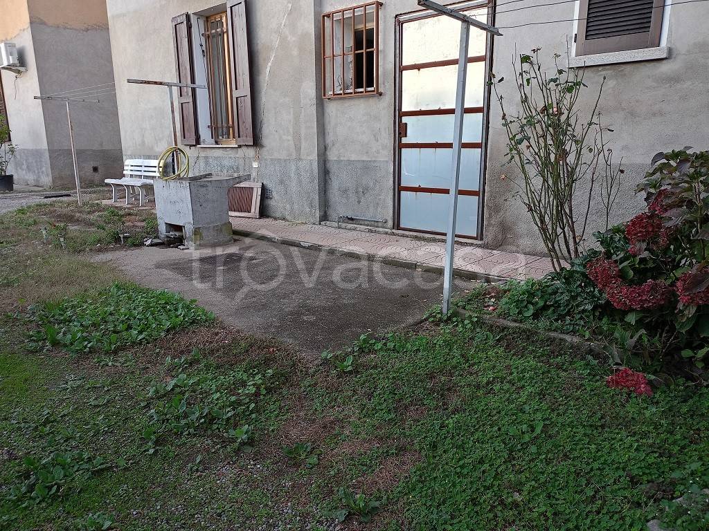 Appartamento in vendita a Busto Garolfo via Villaggio Franca