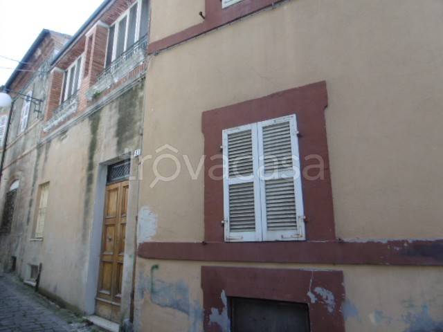 Casa Indipendente in vendita a Montegranaro via Solferino