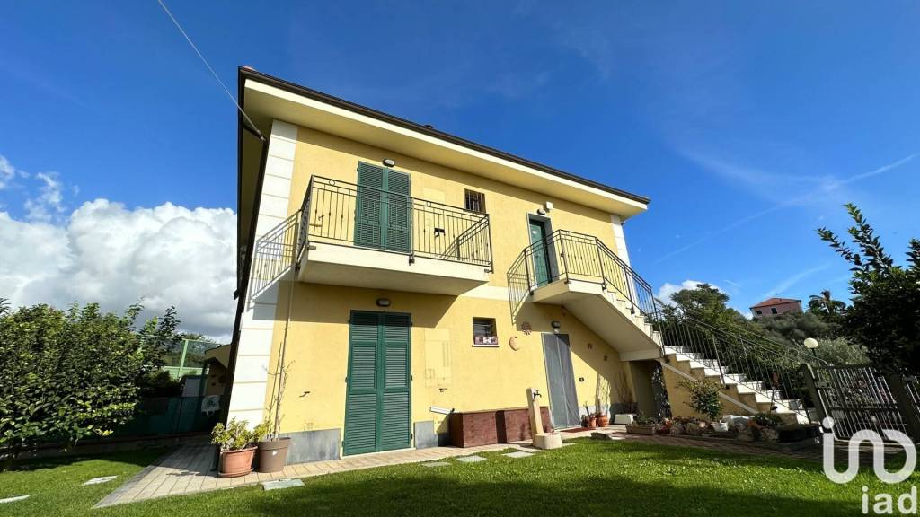 Appartamento in vendita a Boissano via Delle Mimose